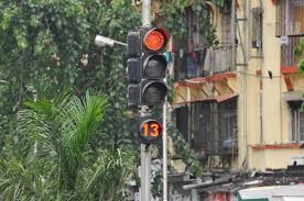 Innovative air purifying traffic lights developed by Medicaps ...